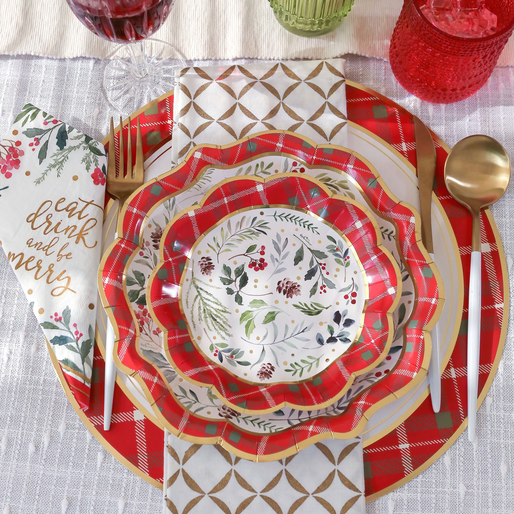 Christmas Tableware Set - 7” Plate (set of 16), 9” Plate (set of 16 ...