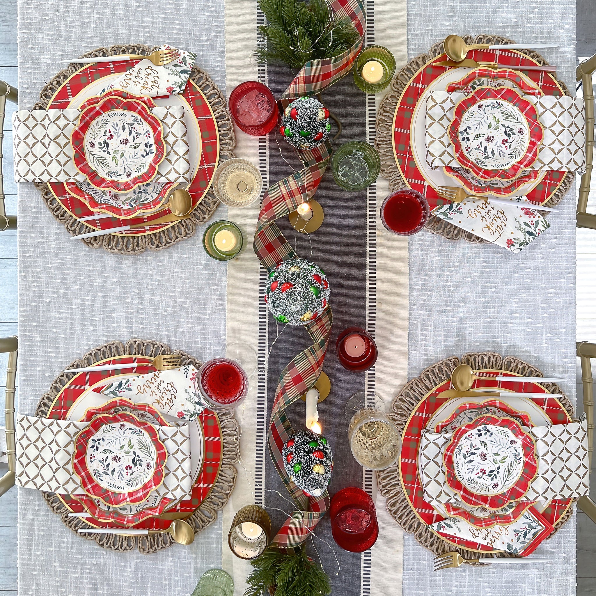 Christmas Tableware Set - 7” Plate (set of 16), 9” Plate (set of 16 ...