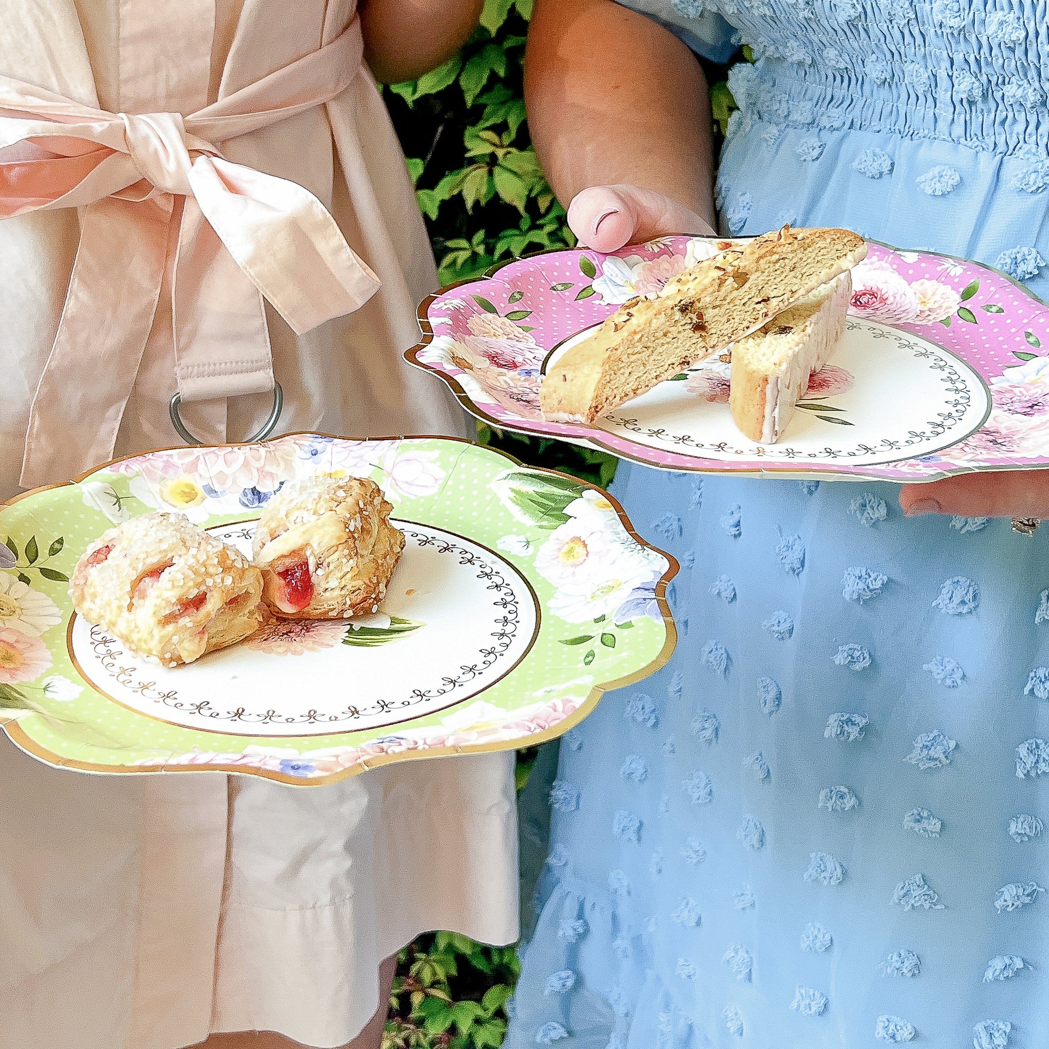 Tea Time Party 9" Premium Paper Plates - Assorted (Set of 16)
